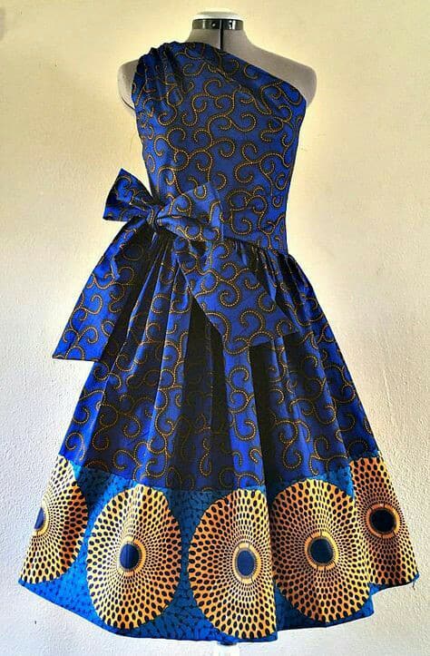 47 modèles de robes en pagne chics et tendances pour vos occasions
