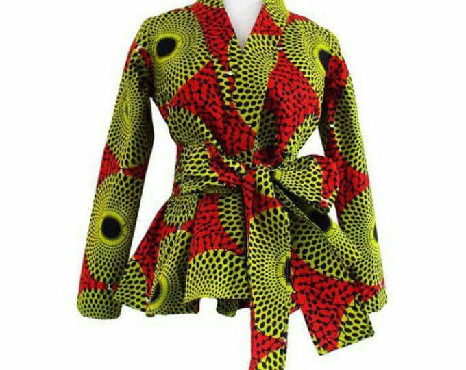 47 modèles de robes en pagne chics et tendances pour vos occasions