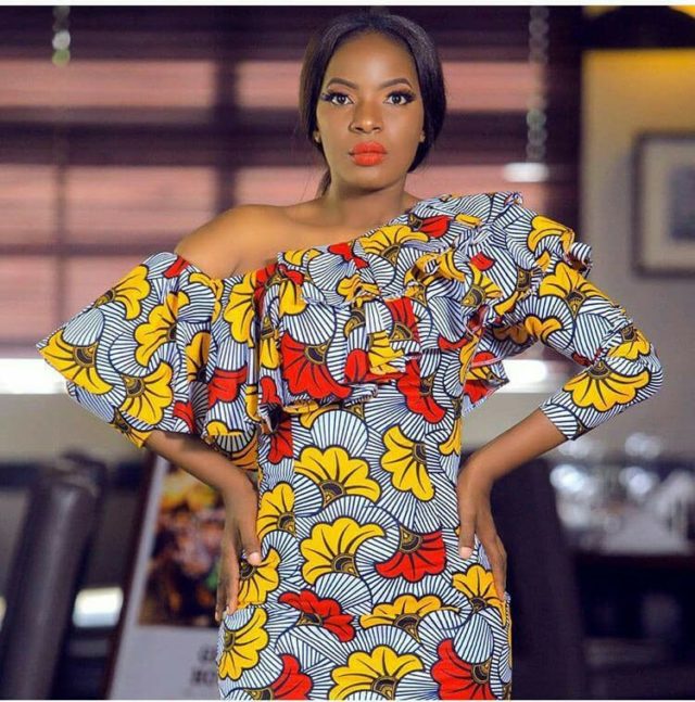 47 modèles de robes en pagne chics et tendances pour vos occasions