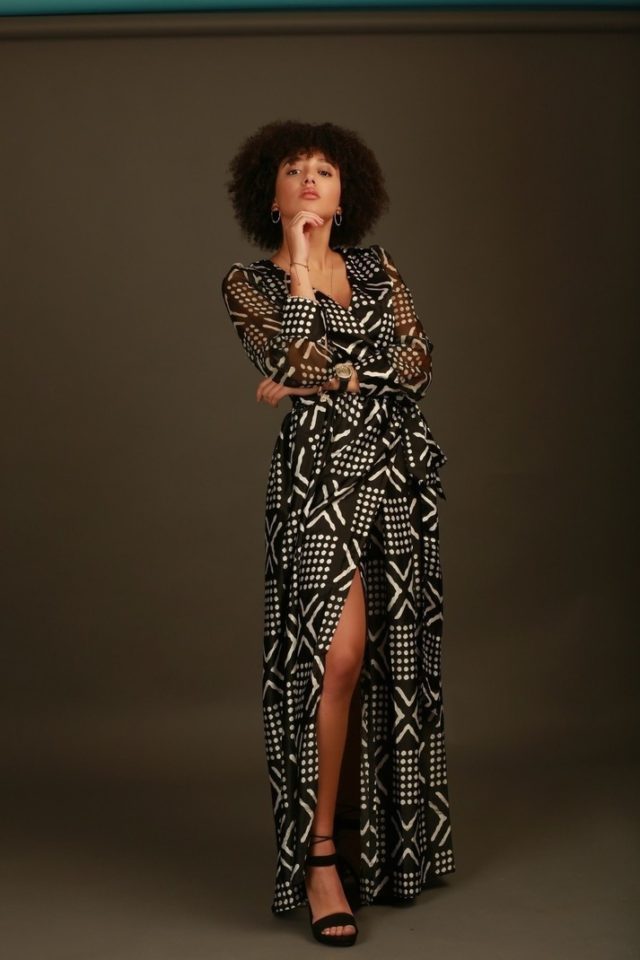 10 jolies robes en pagne parfaites pour les fêtes - Silence Brisé